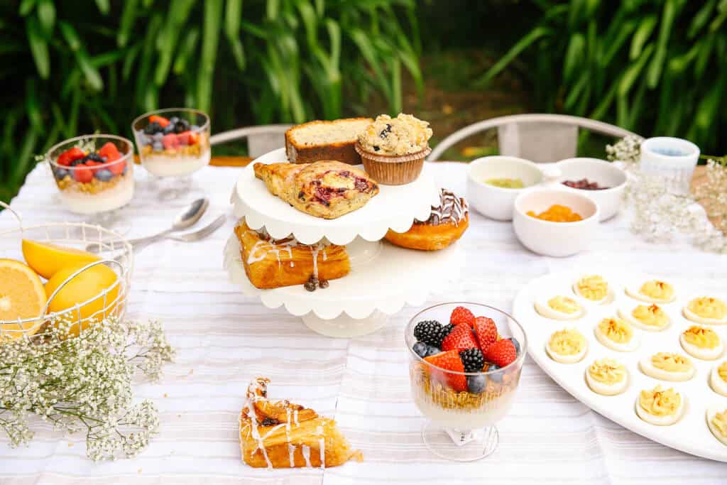 An Easy Affordable Outdoor Summer Brunch - Emily Henderson