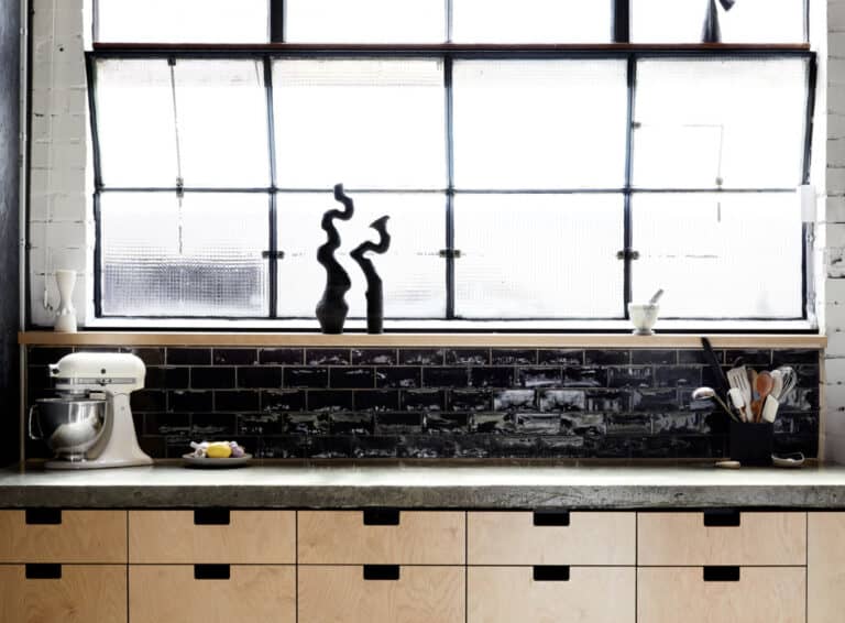 The Difference Grout Color Can Make To Your Tiles - Emily Henderson