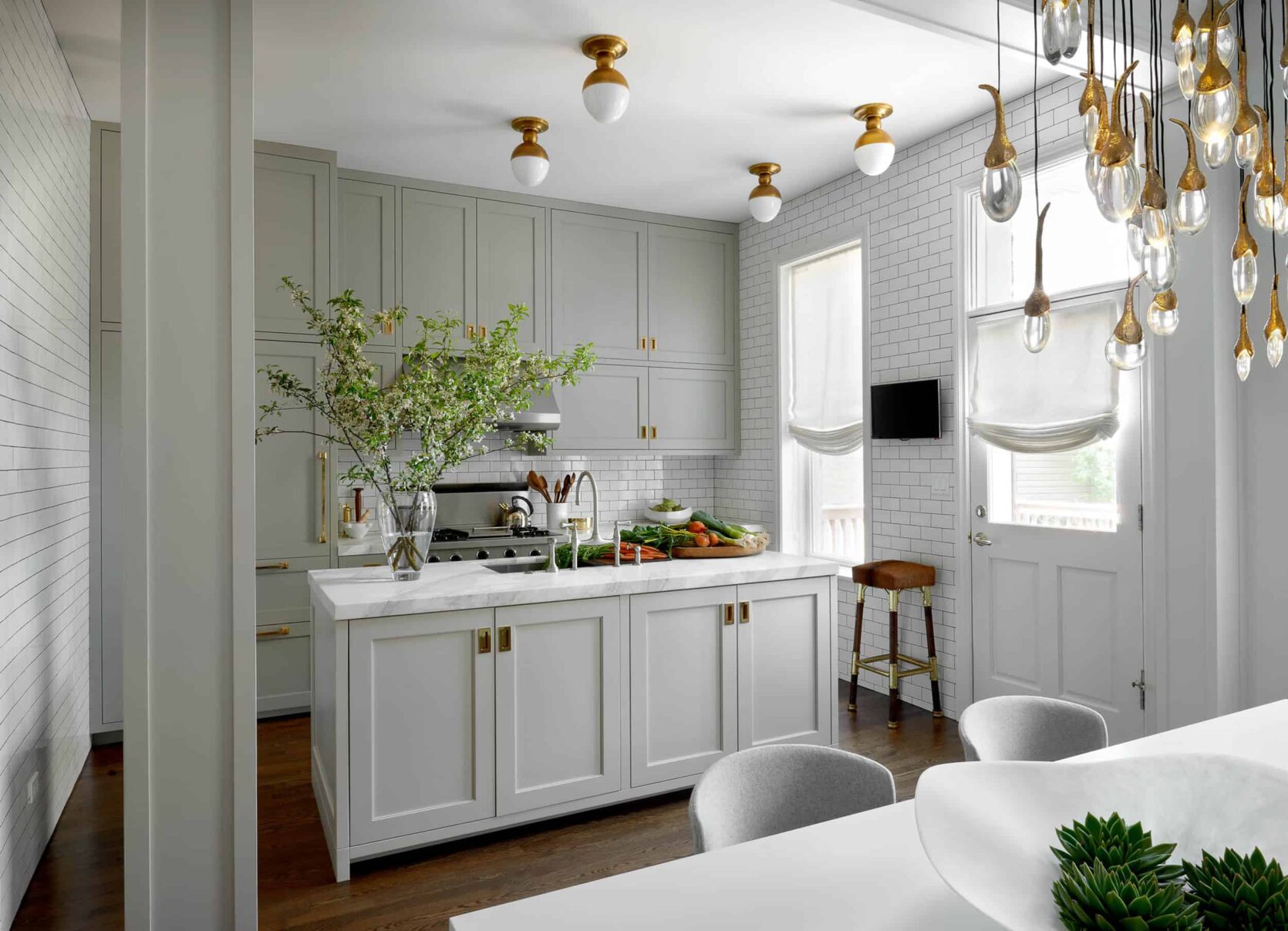 Kitchens With No Uppers: Insanely Gorgeous or Just Insane? - Emily ...