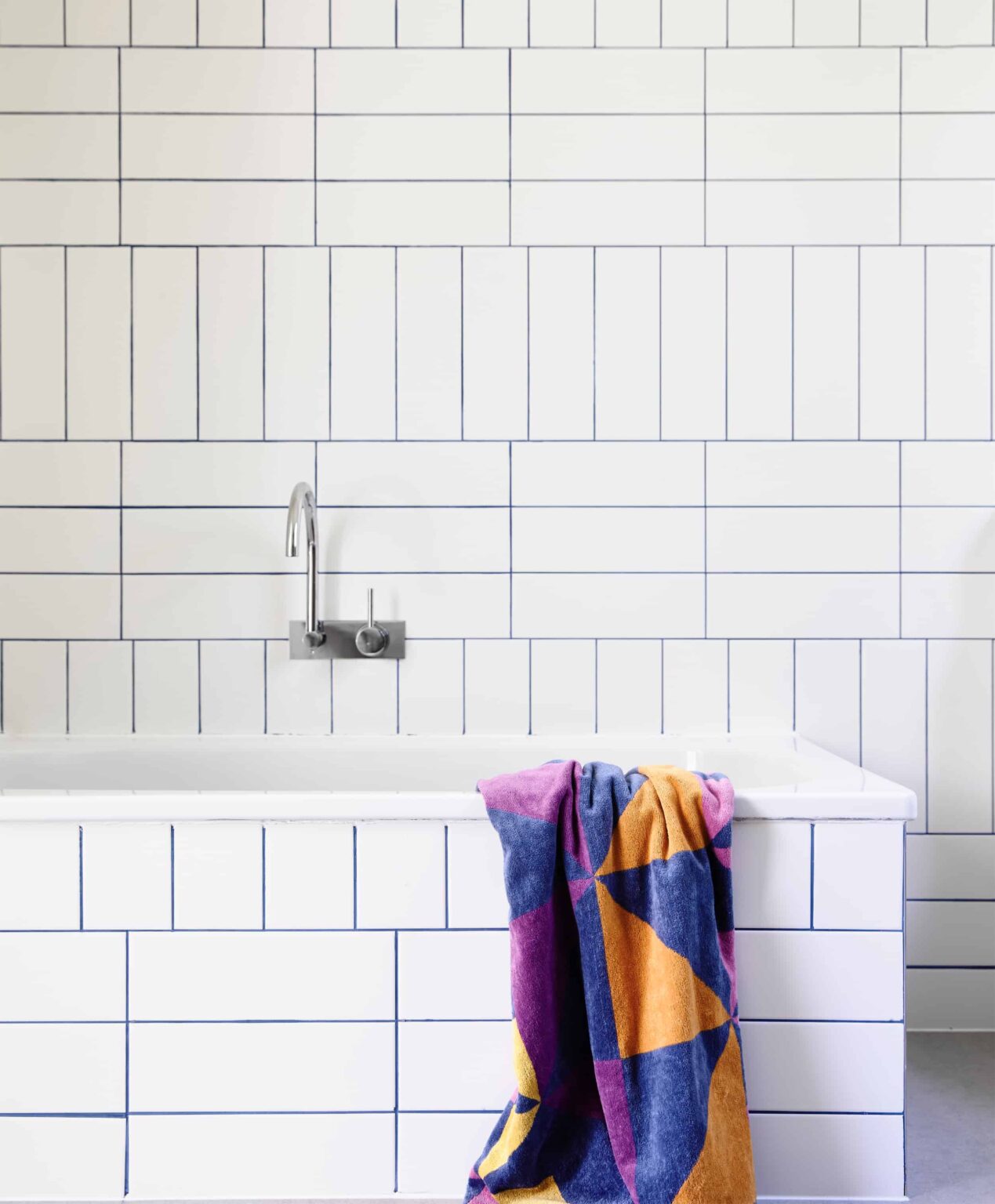 Bathroom Trends: Are Stacked Tiles the New Subway Tile?
