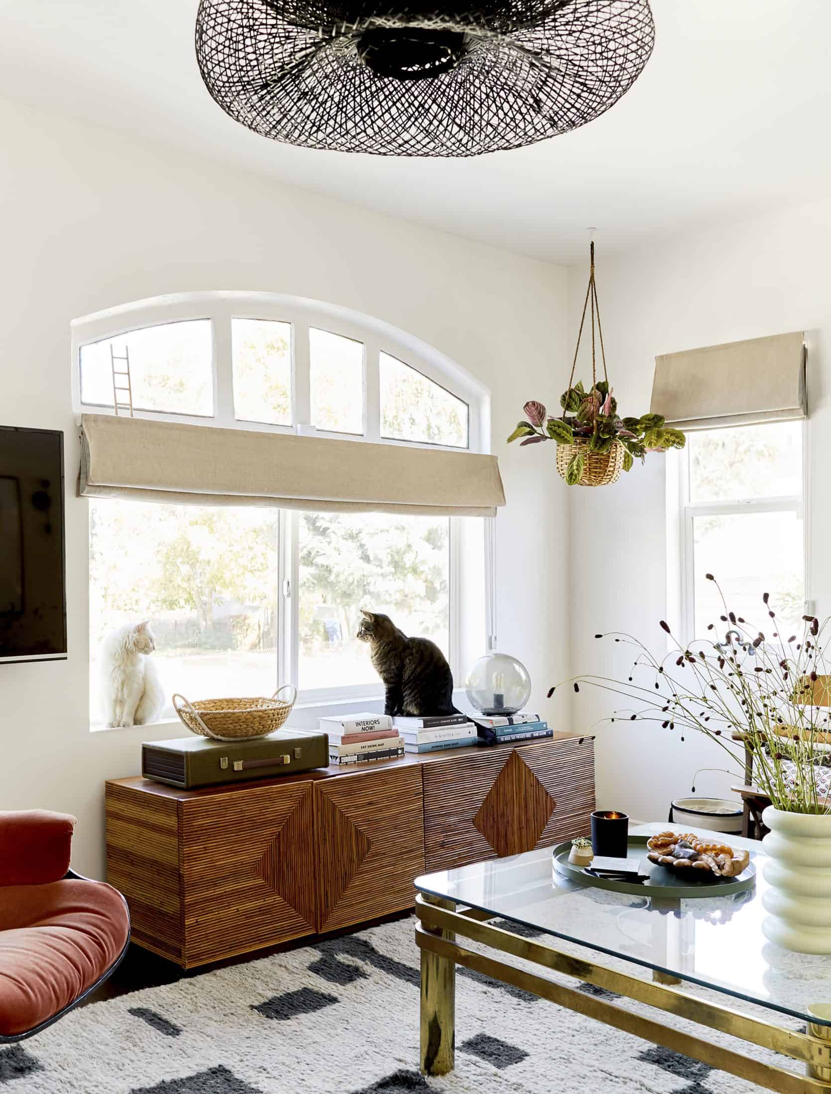 New MOTO Reveal: Emily Bowser's "Refreshed For Function" Small Living ...