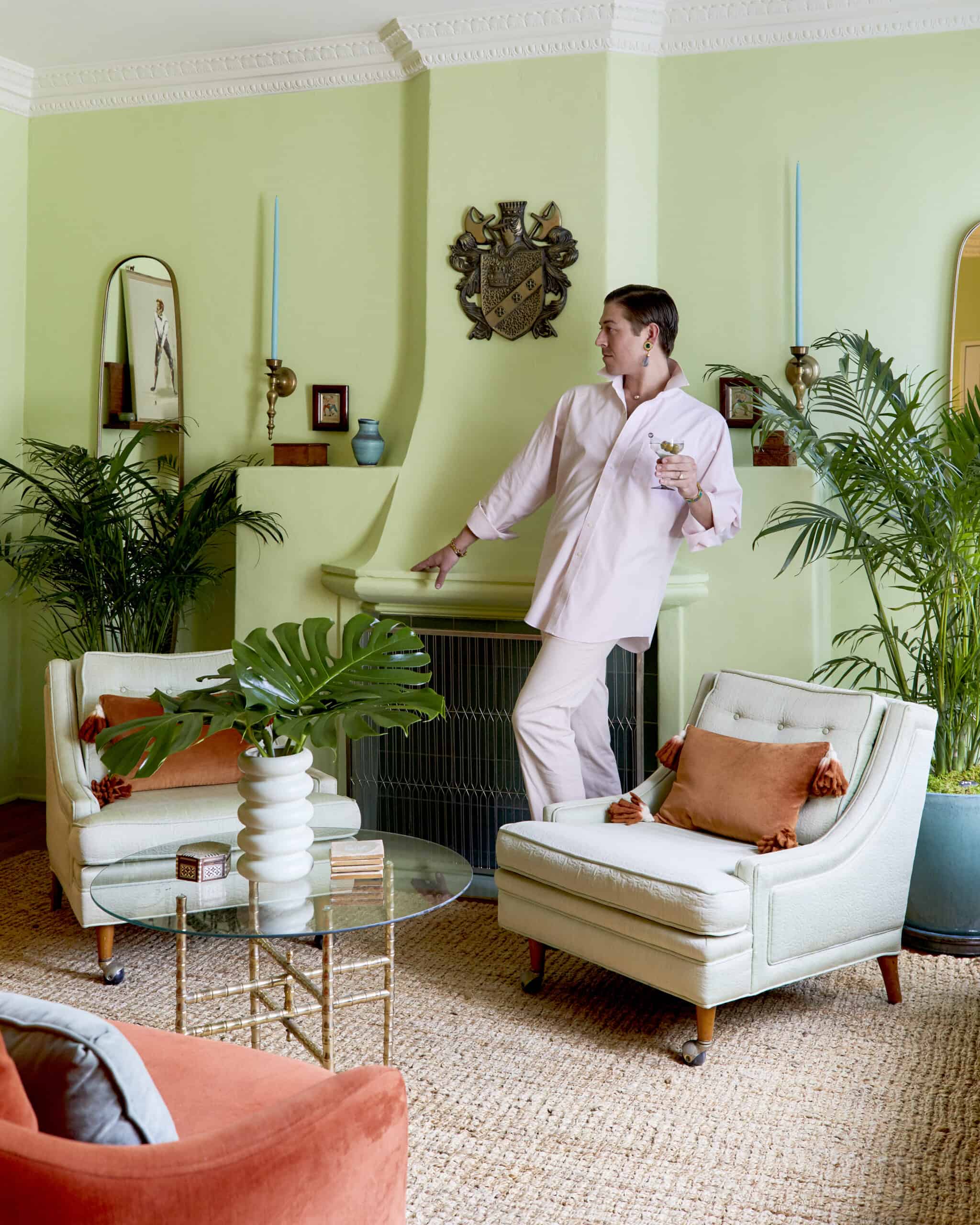 Grab A Drink And Come Explore This EHD Stylist Alum's Treasure Filled ...