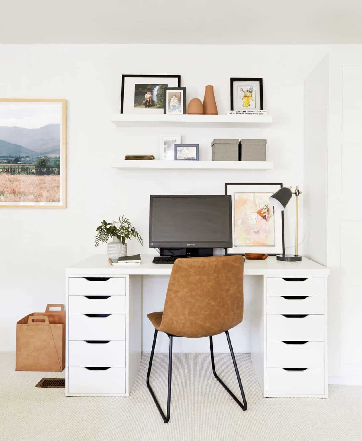 Desk Styling 101: How To Make Your Desk Cute AND Practical For Everyday ...