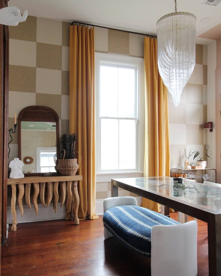 Are Body Part Decor Pieces Back? And Are They The Ultimate Conversation ...