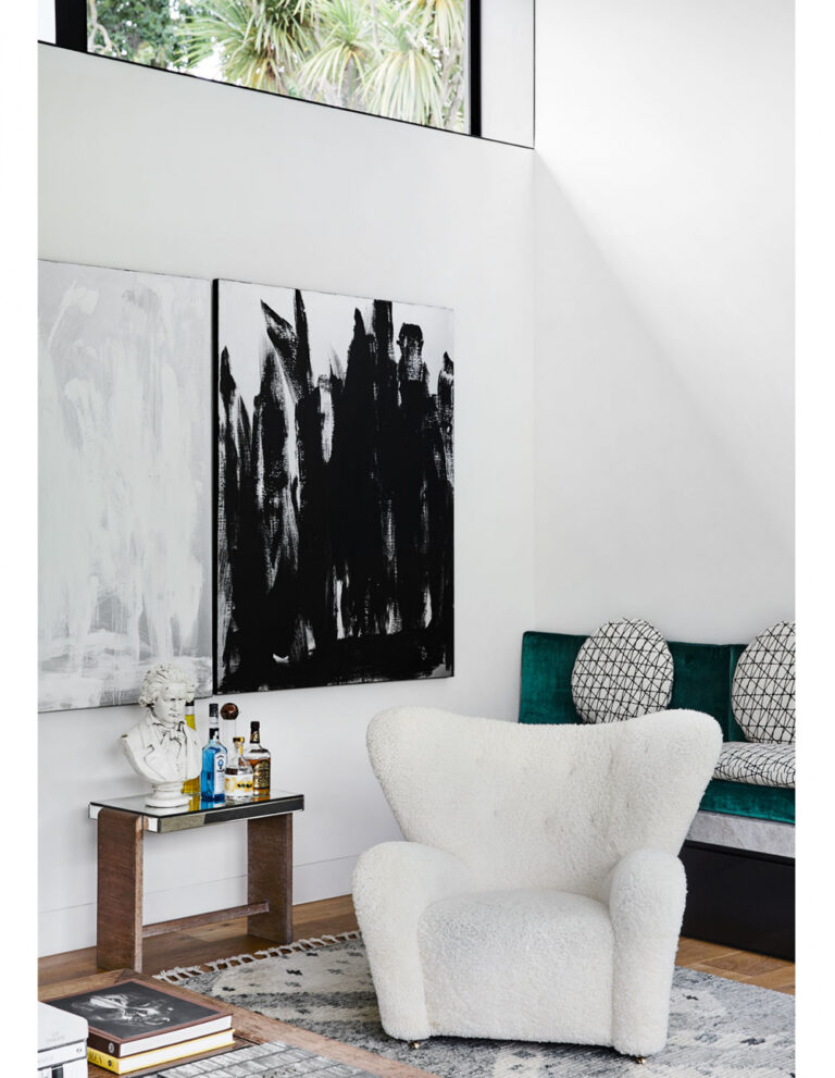 Are Body Part Decor Pieces Back? And Are They The Ultimate Conversation ...