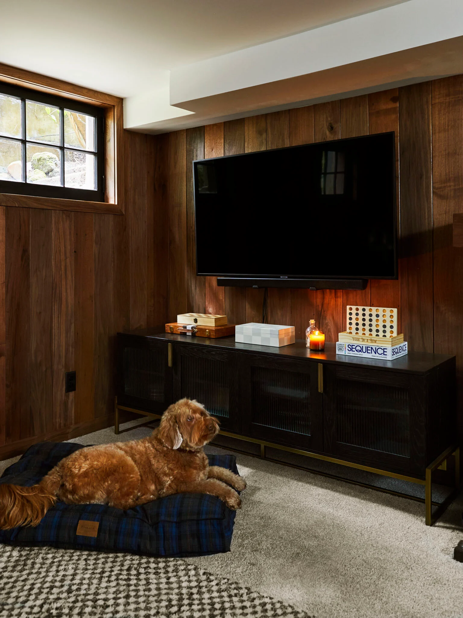 My Best Friends 1970s Basement Gets A Comfortable, Cozy Makeover - Wood ...