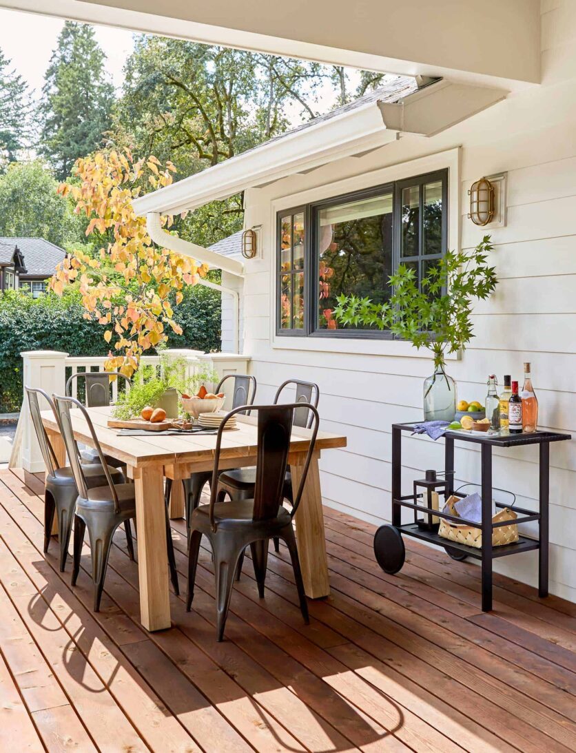 7 Last-Minute Ways To Freshen Up Your "Gross" Outdoor Patio For Summer ...