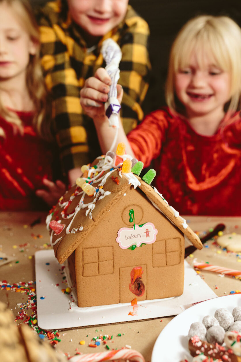 Our Easy, Fun, And Affordable Kids Cousin + Crafting Holiday Party (All ...