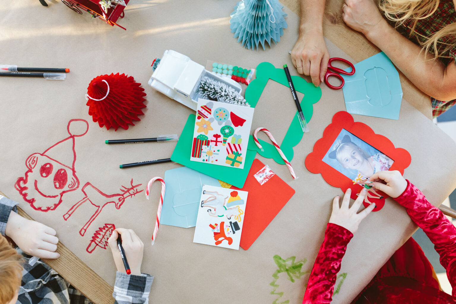 Our Easy, Fun, And Affordable Kids Cousin + Crafting Holiday Party (All ...