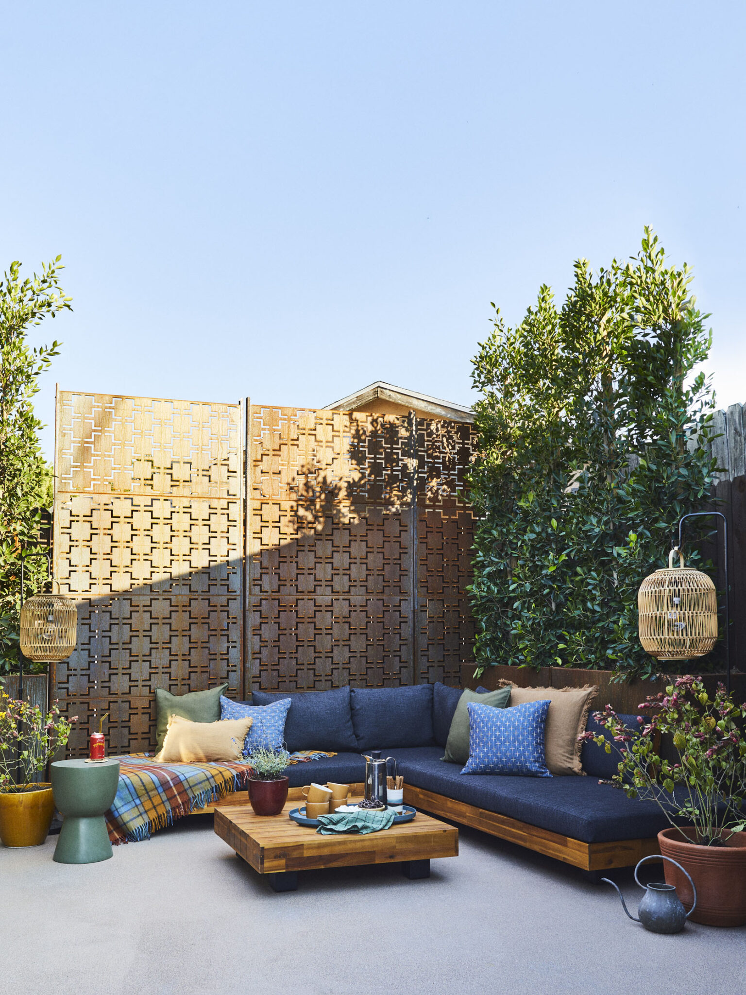 Emily Bowser's Back Unit Yard REVEAL, 2022 Musings, New Year ...