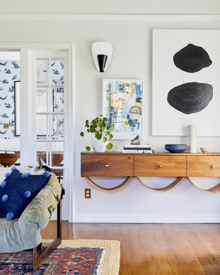 Dee Murphy's Home Tour Is Giving Us All Wallpaper Envy - Emily Henderson