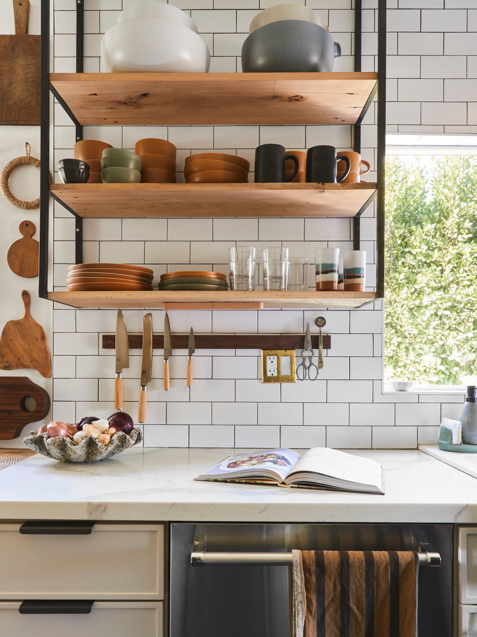 Emily Bowser's Kitchen REVEAL! Plus The 8 Ways She Really Maximized Her ...