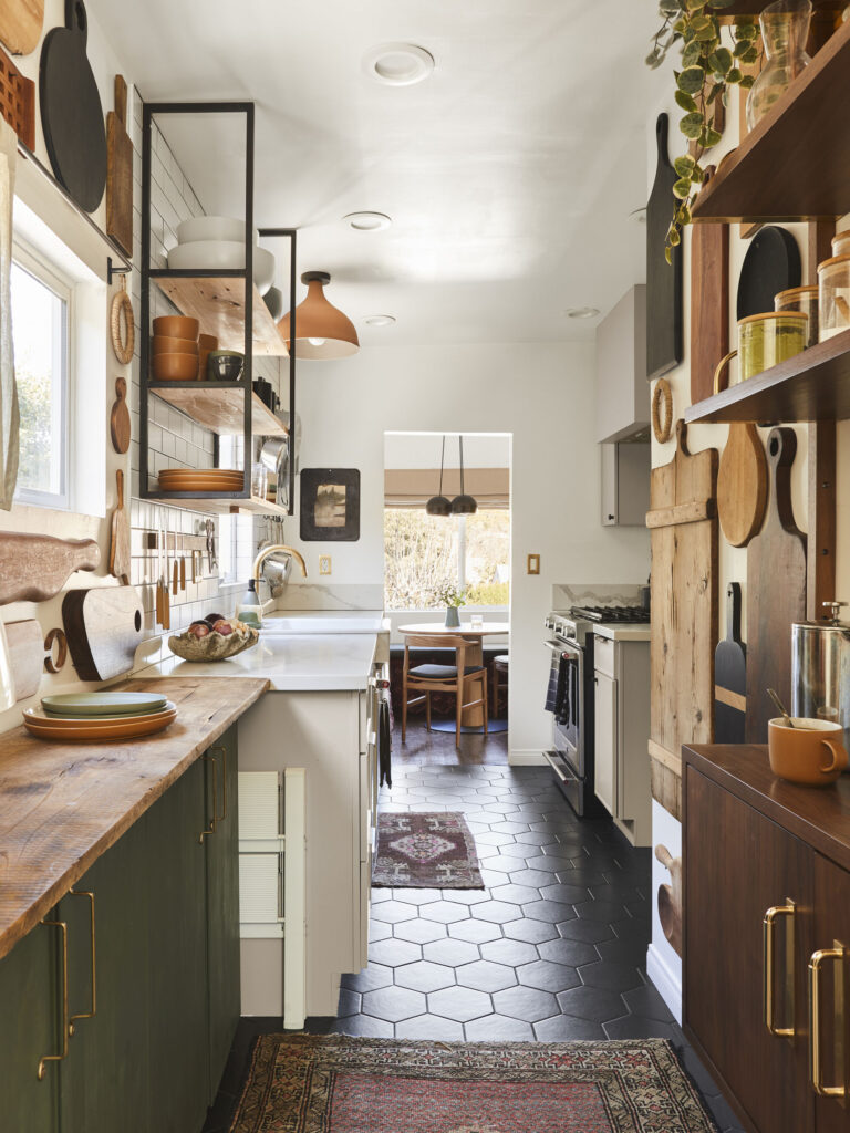 Emily Bowser's Kitchen REVEAL! Plus The 8 Ways She Really Maximized Her ...