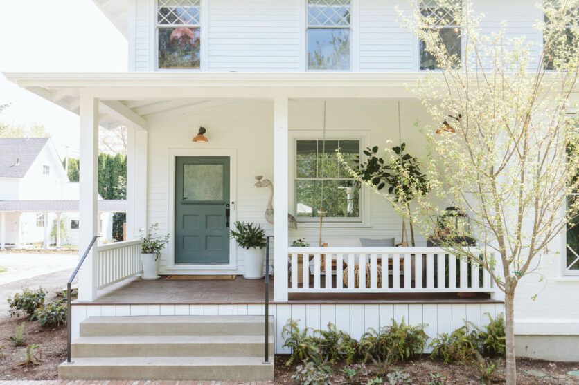 Farmhouse Curb Appeal Complete! Our Very Cute Front Porch Makeover ...