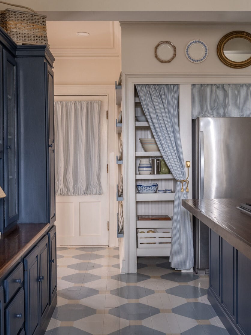 Wait Until You See the Floors in This 1700s Kitchen Budget DIY Makeove ...