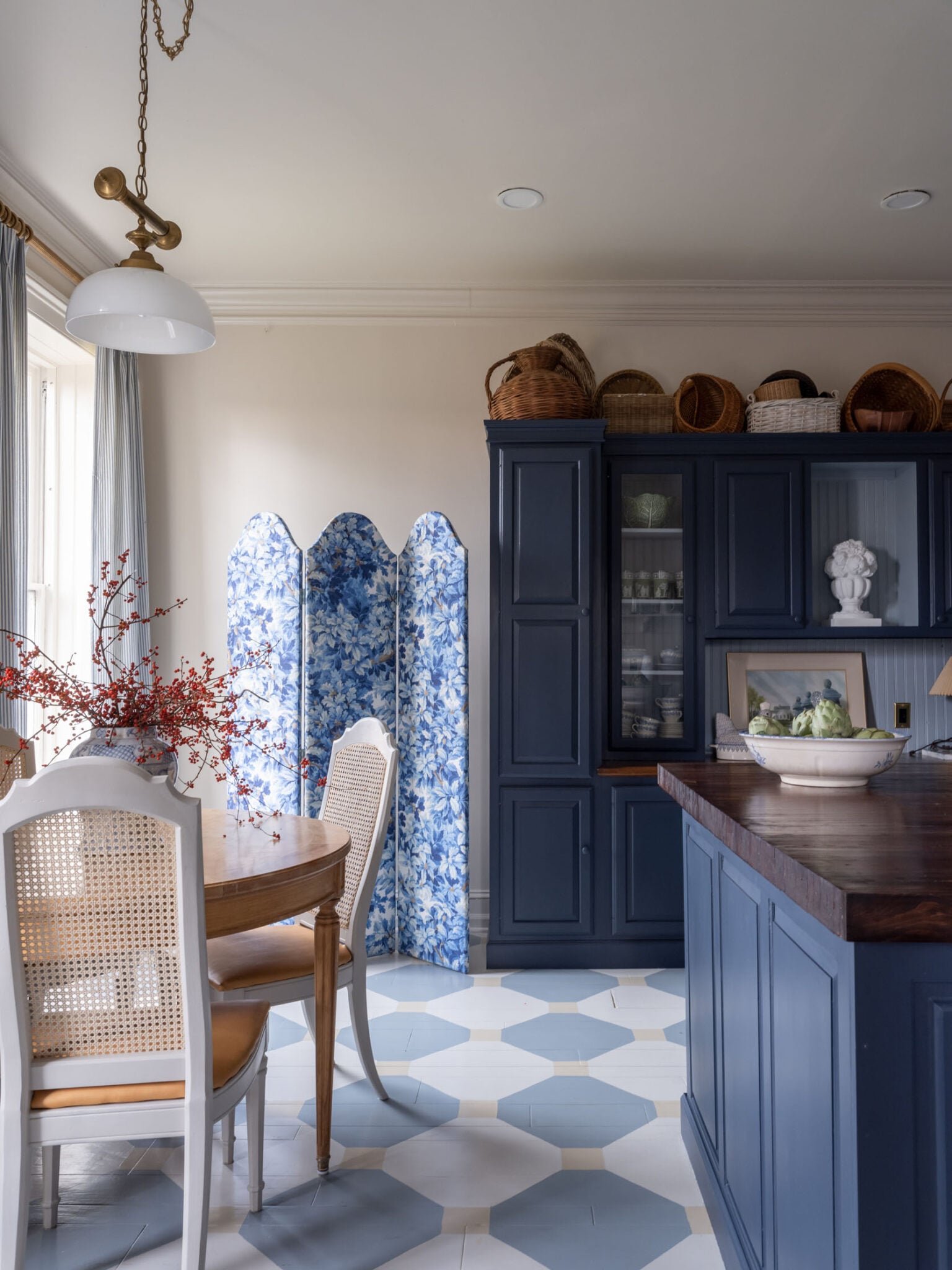 Wait Until You See the Floors in This 1700s Kitchen Budget DIY Makeover ...