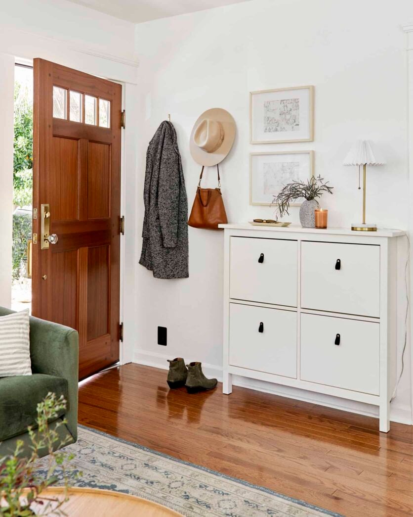 FIX IT FRIDAY: We Gave 4 Relatable Entryways Some Major Design Advice ...