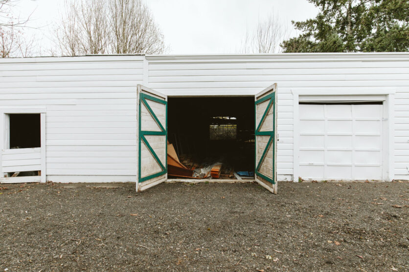 Should The Farmhouse Garage Be The EHD Studio Space?? - Emily Henderson