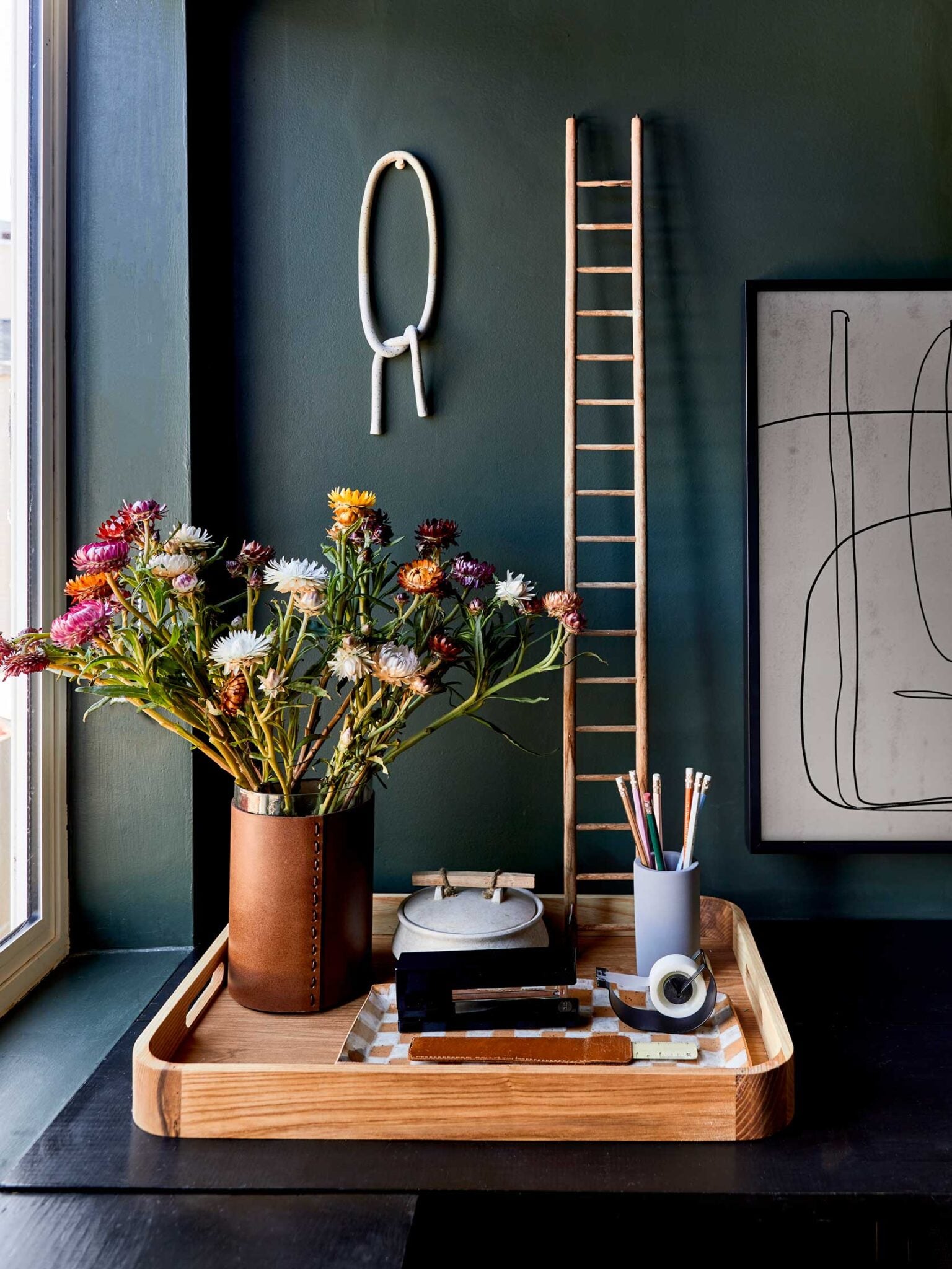 The Stylist Secret To The Perfect Flower Or Greenery Arrangement (Hint ...
