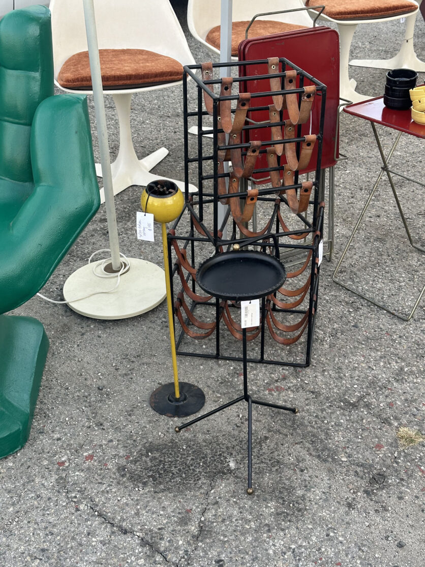 Caitlin And Jess SCORED BIG At The Famous LA Downtown Modernism Flea ...