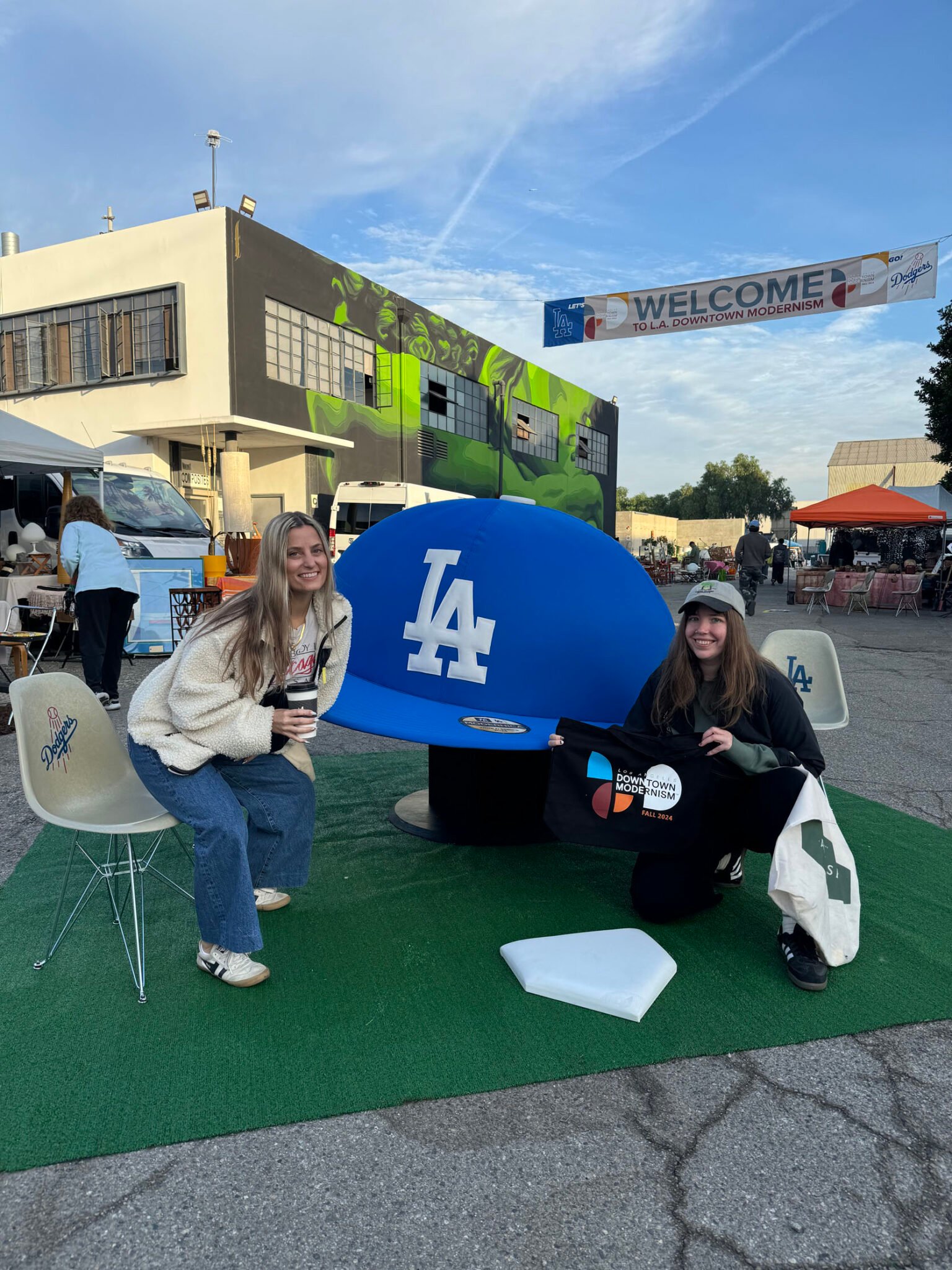 Caitlin And Jess SCORED BIG At The Famous LA Downtown Modernism Flea ...