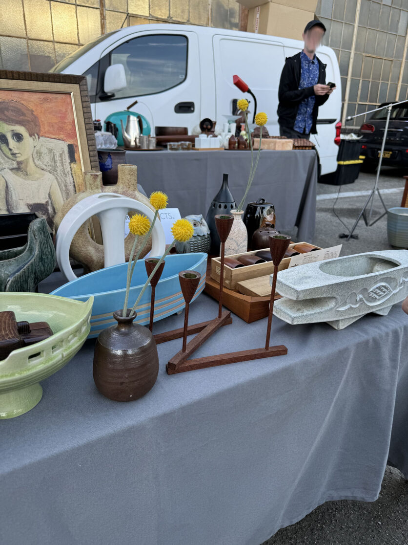 Caitlin And Jess SCORED BIG At The Famous LA Downtown Modernism Flea ...