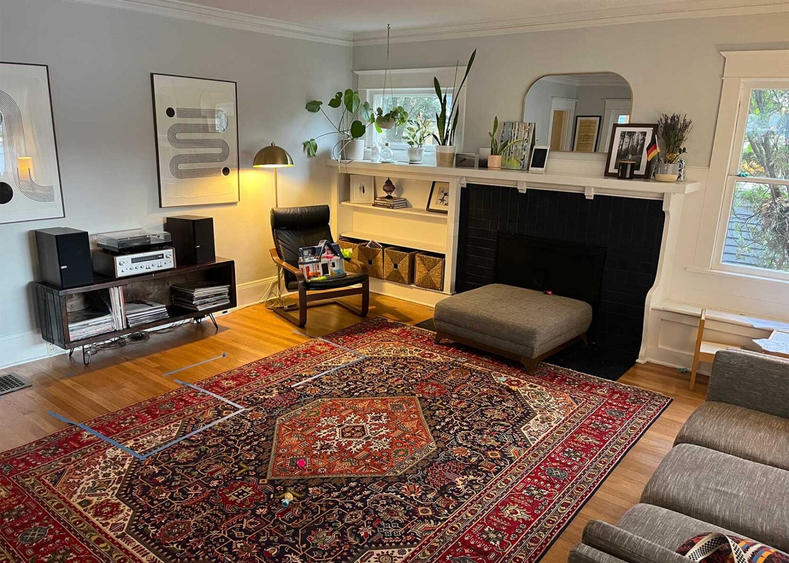 Fix It Friday: Struggling With How To Arrange Your Living Room? We Help ...
