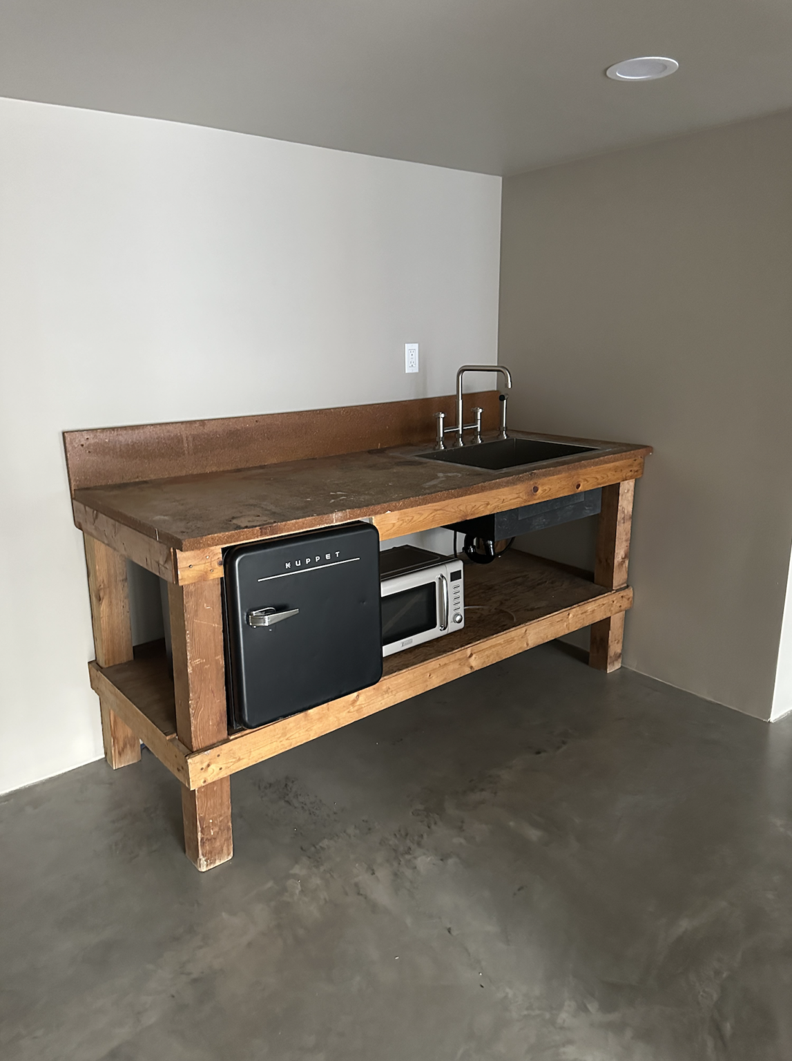 She's Back! Emily Bowser Talks Through Her WILD Garage Renovation ...