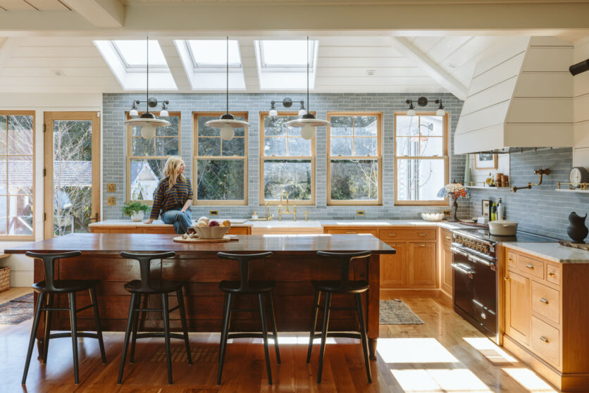 How I Made No-Sew Cafe Curtains For My Kitchen - Emily Henderson