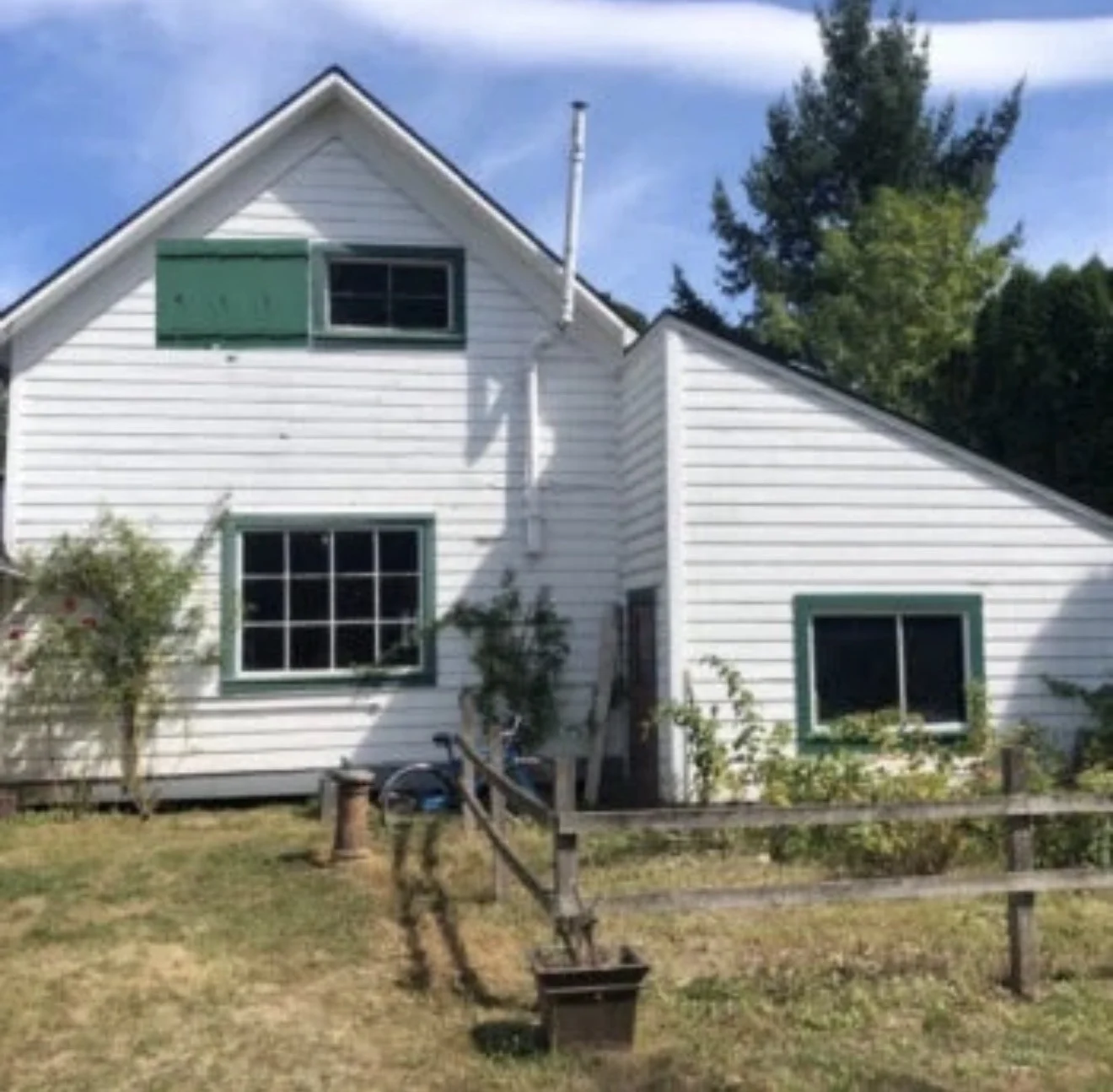 Guest Cottage: What Are Doing With The Broken Vintage Windows And Doors ...